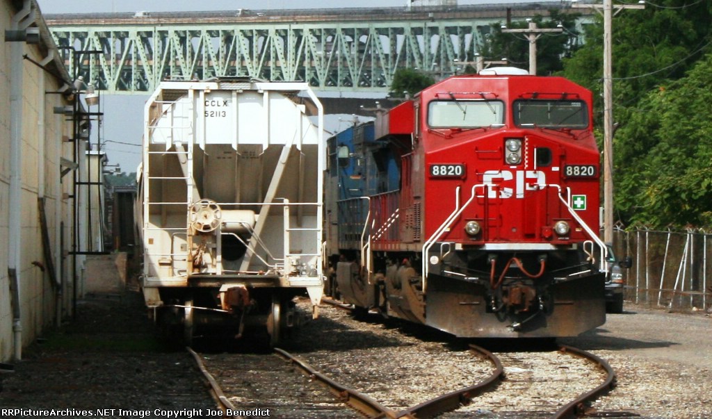 CP 8820